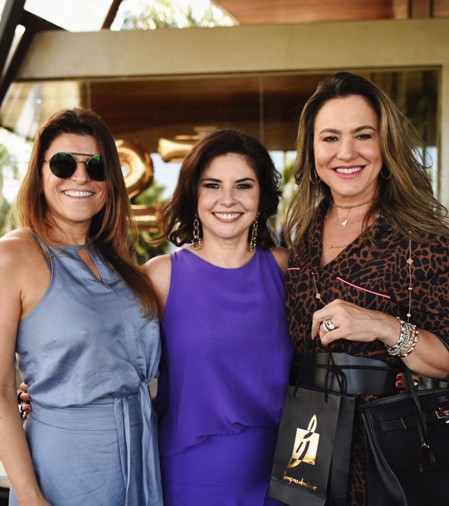 Ana Cristina Dimas ganha almoço surpresa de aniversário | Jornal de ...