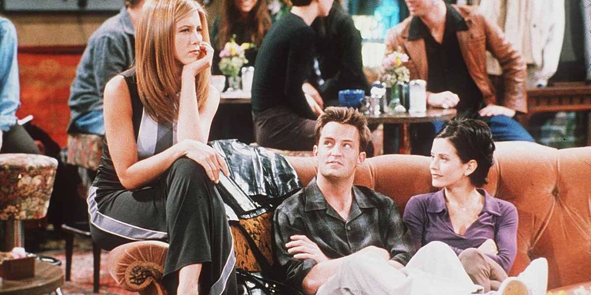 Warner vai espalhar 30 réplicas do sofá de ‘Friends’ pelo mundo ...