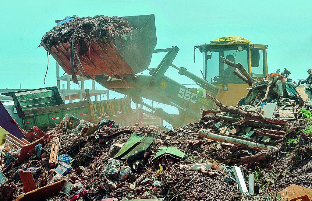 Onde colocar os entulhos? | Jornal de Brasília