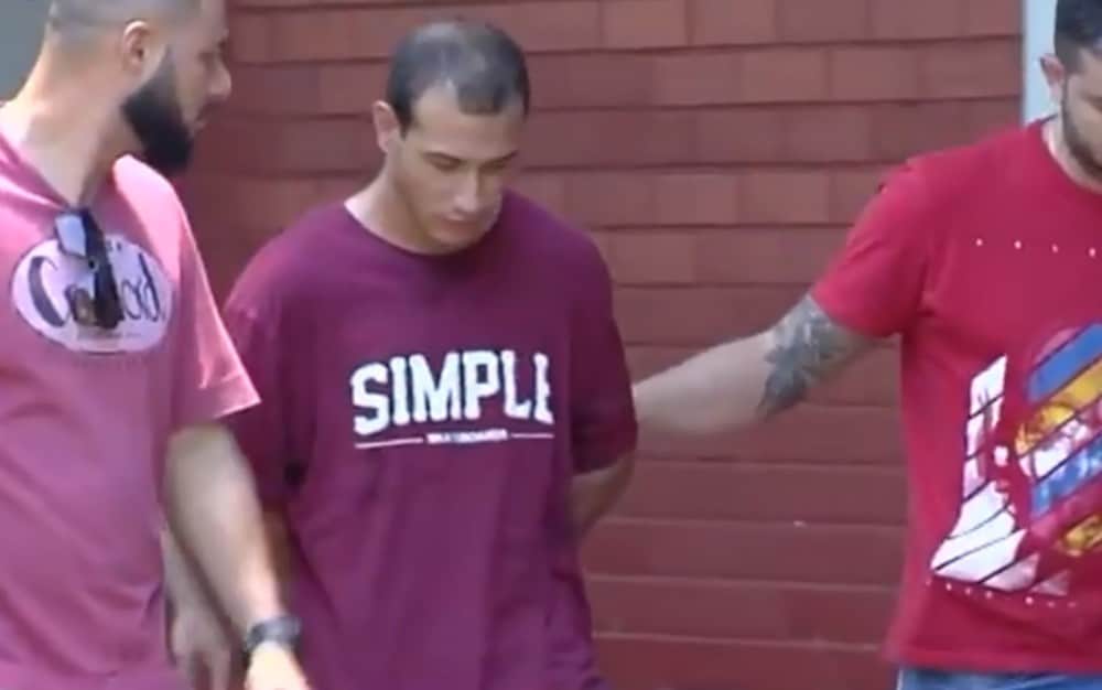 Jovem é Preso Suspeito De Matar O Pai A Facadas Após Discussão Sobre