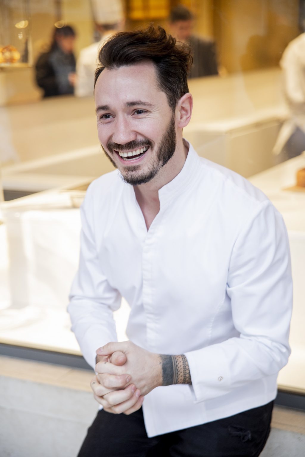 Chef Amaury Bouhours, do Le Meurice Alain Ducasse, cria cardápio e ...