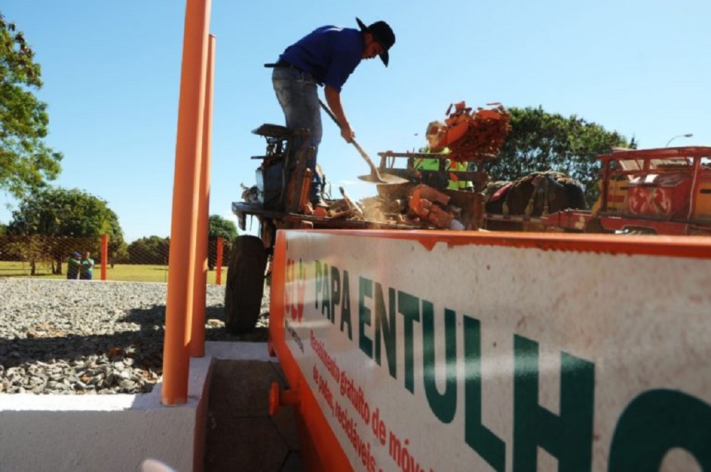 Papa-entulhos já receberam mais de 16 mil toneladas de resíduos em 2022 ...