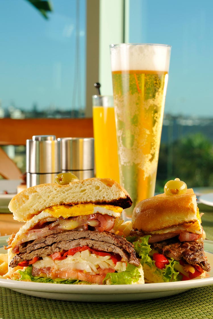 Você sabe o que é um Chivito? | Jornal de Brasília