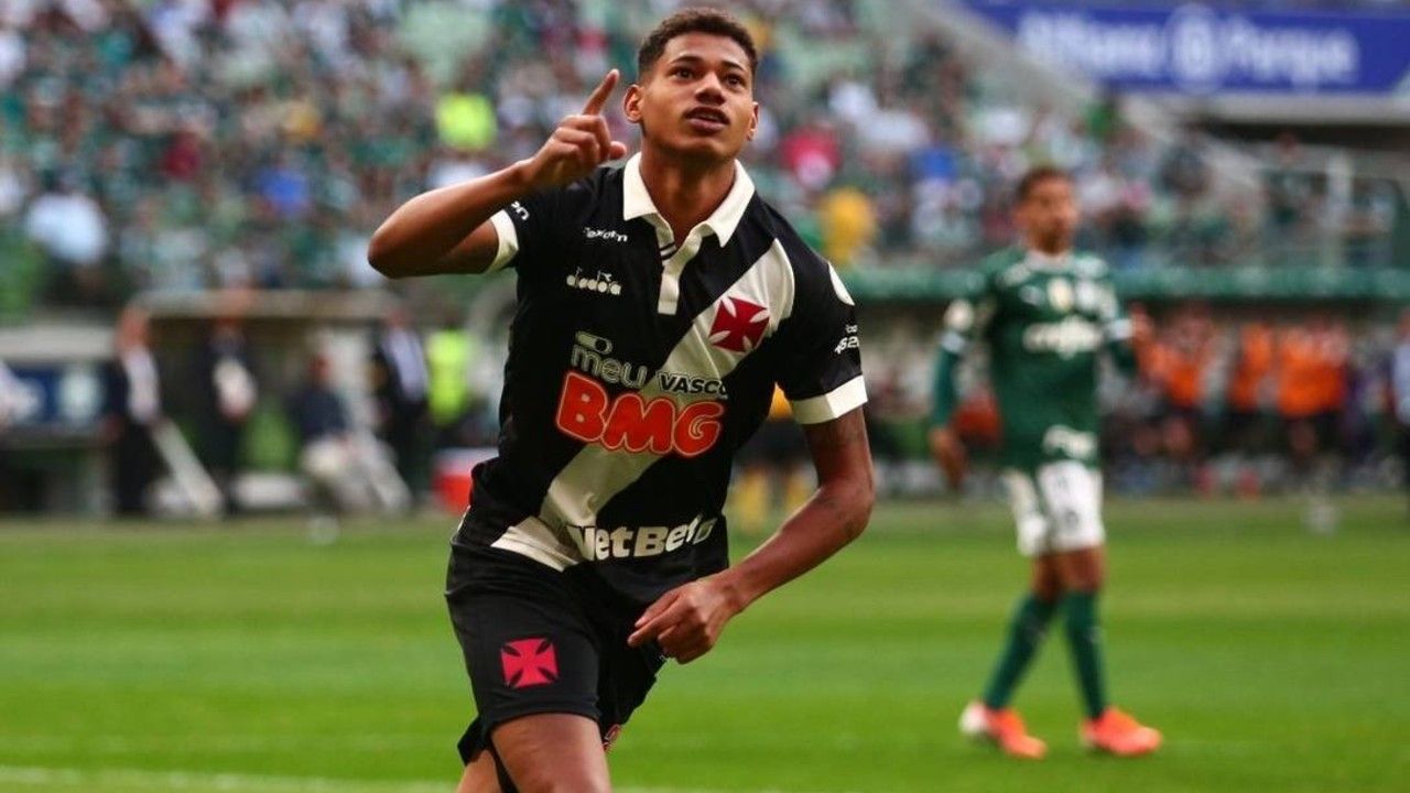 Marrony deixa o Vasco e assina contrato de cinco anos com o Galo ...