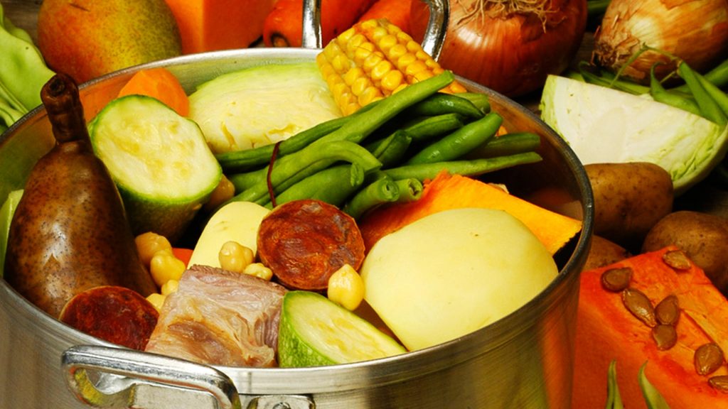Aprenda a fazer o Puchero, tradicional receita espanhola servida no ...