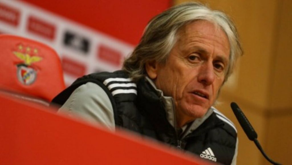 Ameaçado na Arábia, Jorge Jesus sugere que “tem a receita” para salvar ...