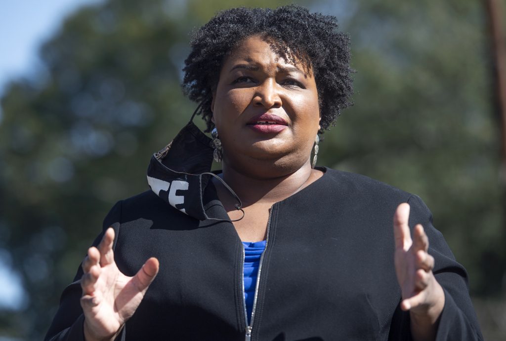 Stacey Abrams, a ‘super-heroína’ por trás da vitória democrata na ...