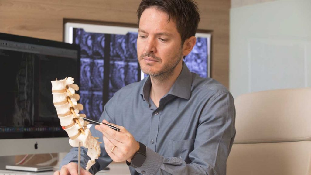 ‘80% da população já teve ou terá dores na coluna’, alerta OMS | Jornal ...