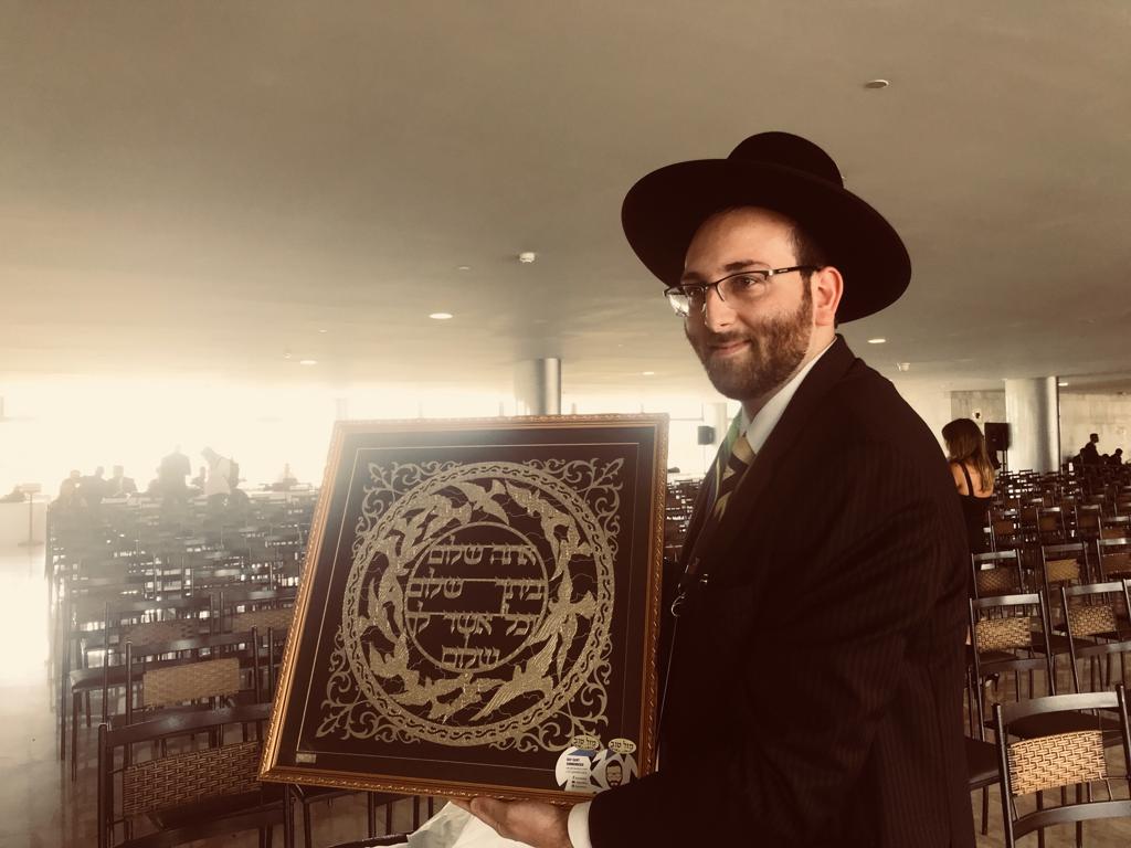 Rabino lança livro com mensagens motivacionais e contribuição de Danilo ...