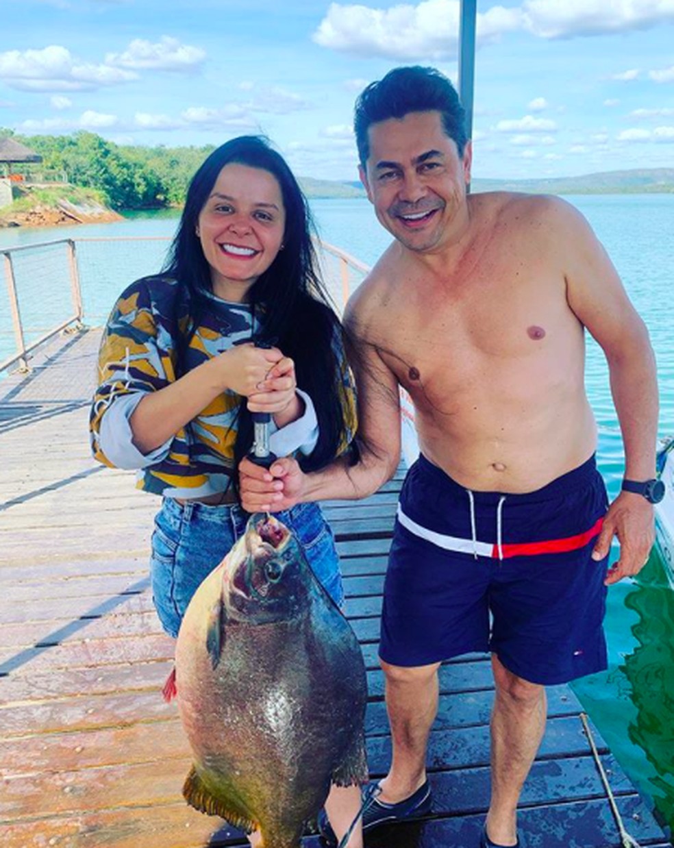 Cantor Fabricio Marques é massacrado nas redes sociais por fãs da ex ...