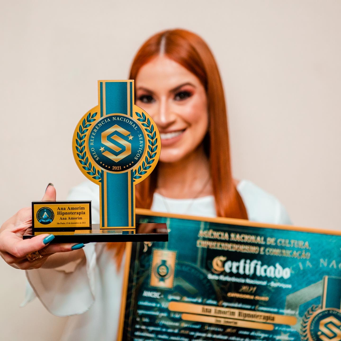 Hipnoterapeuta Ana Amorim explica sobre compulsão alimentar e como ...