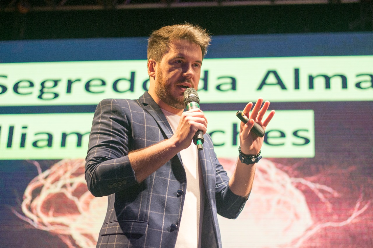 Desperte a sua vitória: livro de William Sanches esteve entre os mais vendidos do Brasil ...