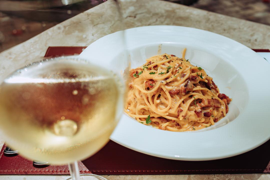Dia do Carbonara: veja onde comer um dos pratos mais típicos da ...