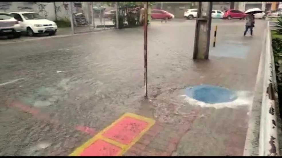 Após 128 mortos por tempestade, Pernambuco tem chuva no final de semana ...