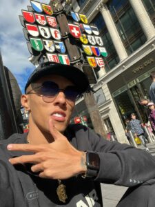 Dos gramados à internet: saiba como era a vida do influencer Buzeira ...