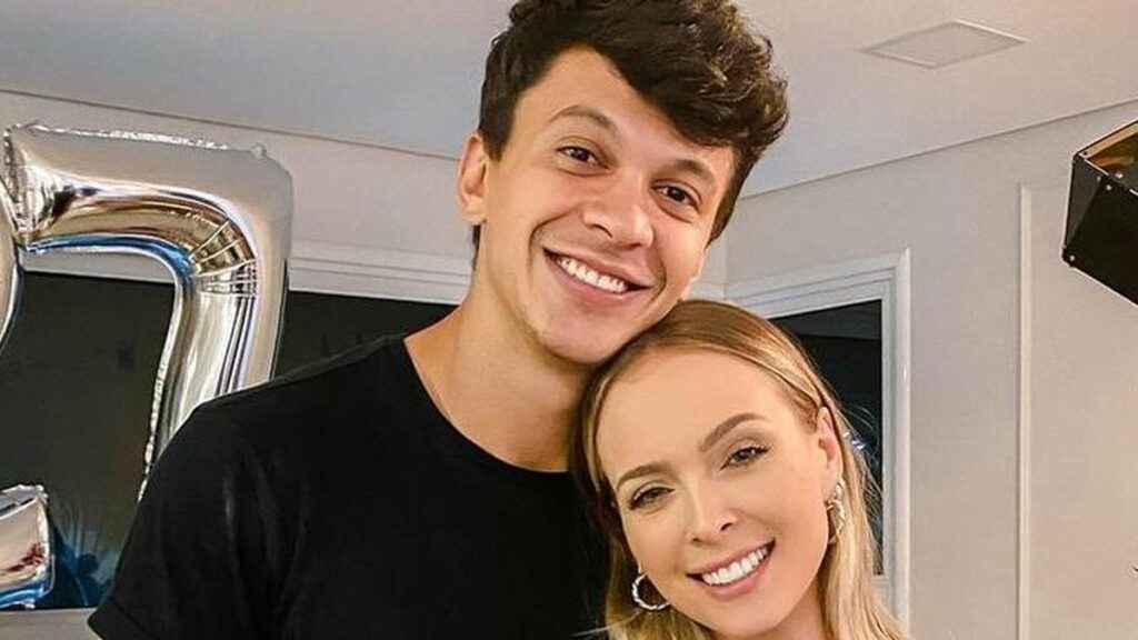 Júlio Cocielo anuncia fim de casamento com Tata Estaniecki | Jornal de ...