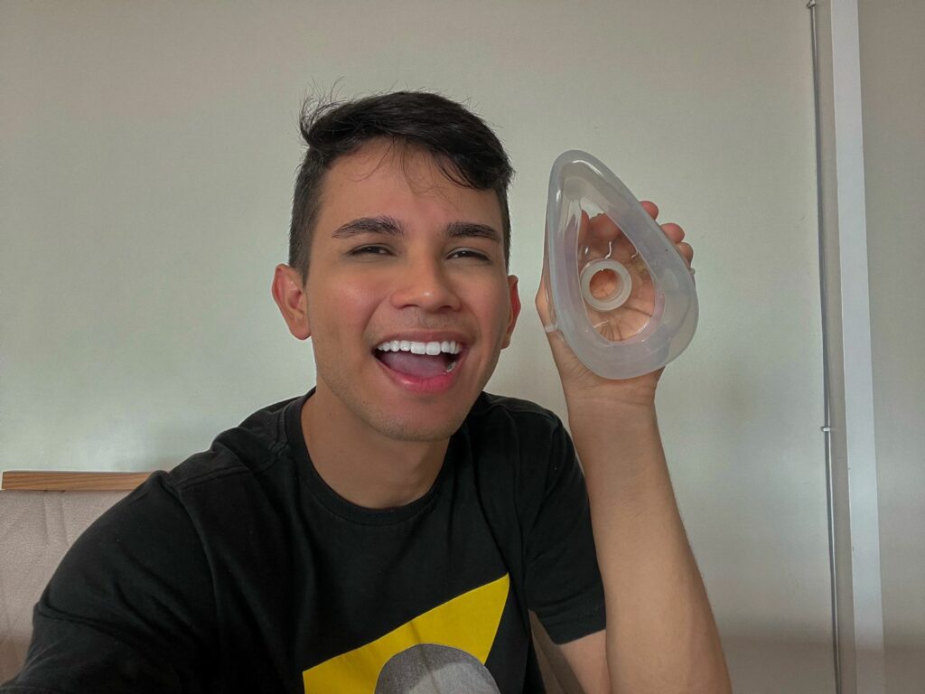 De influencer a fono dos artistas: conheça a história de Vini Fono ...