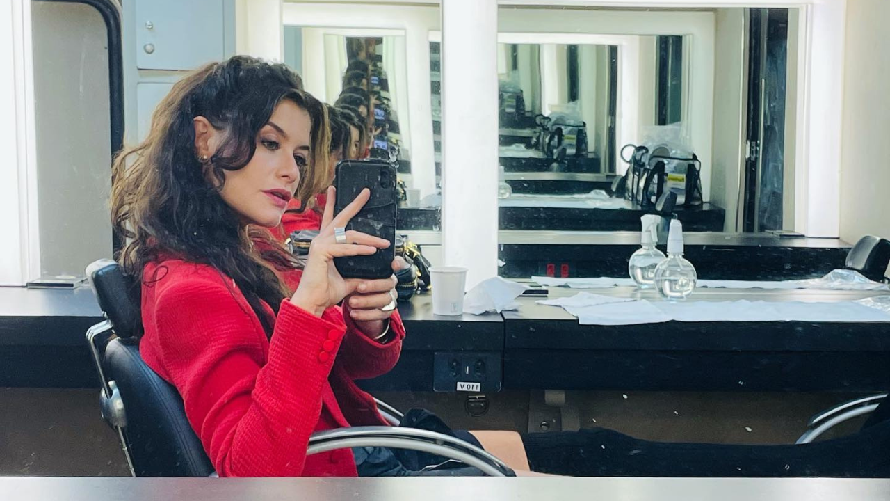 Alinne Moraes endossa movimento ‘tira Gomes’ e comemora meme sobre ...