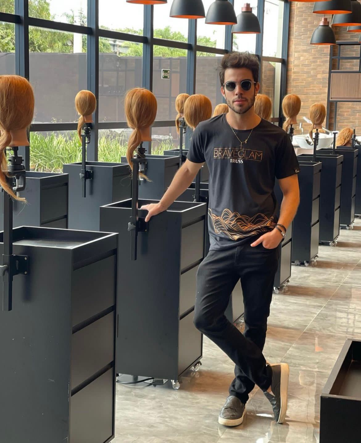 Hair Stylist dá detalhes sobre o “blunt bob”, corte de cabelo da Jade ...