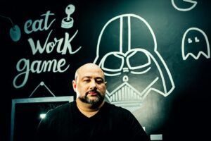 Conheça a história do hacker brasileiro que invadiu a Nasa | Jornal de ...