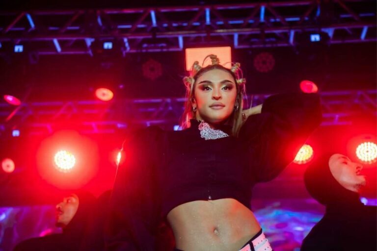 Pabllo Vittar cria formato inédito e é acompanhada por banda em show no ...