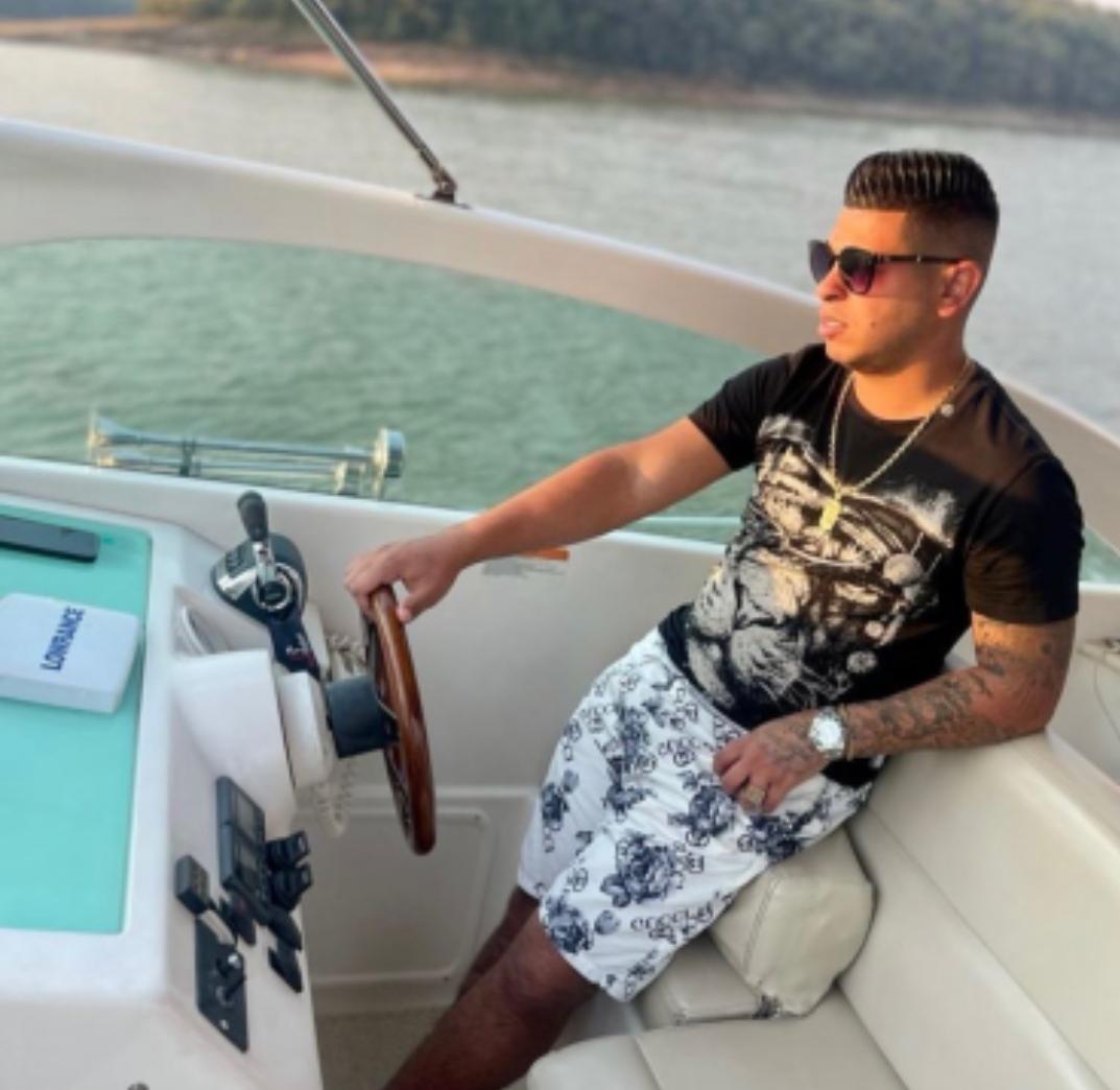 O influencer Maykon Santos viraliza na internet com suas habilidades na moto | Jornal de Brasília