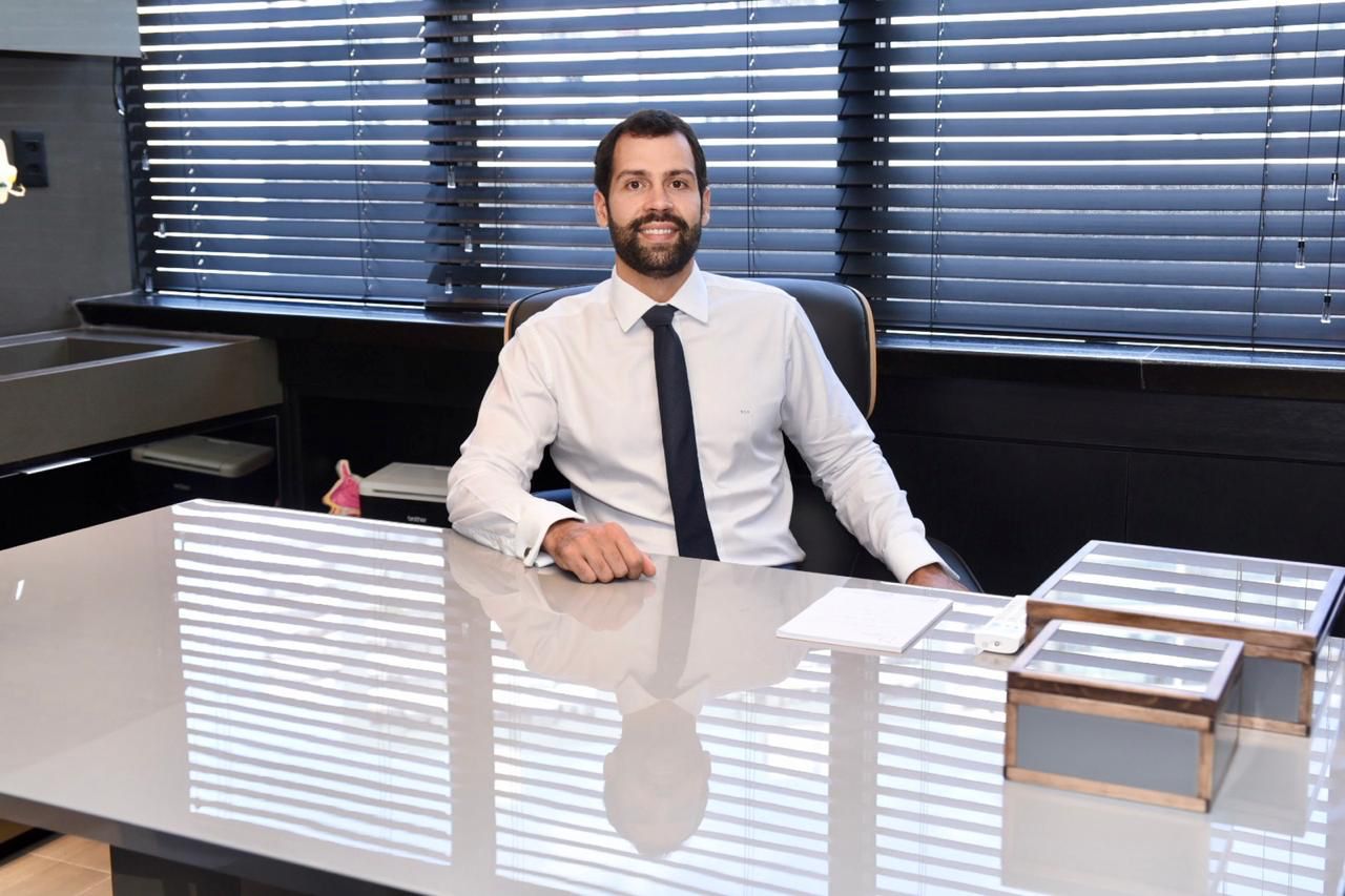 Rinoplastia se destaca como uma das cirurgias plásticas mais procuradas por homens, comenta Dr ...