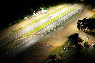 CEB instala nova iluminação pública em frente ao posto da PRF, na BR ...