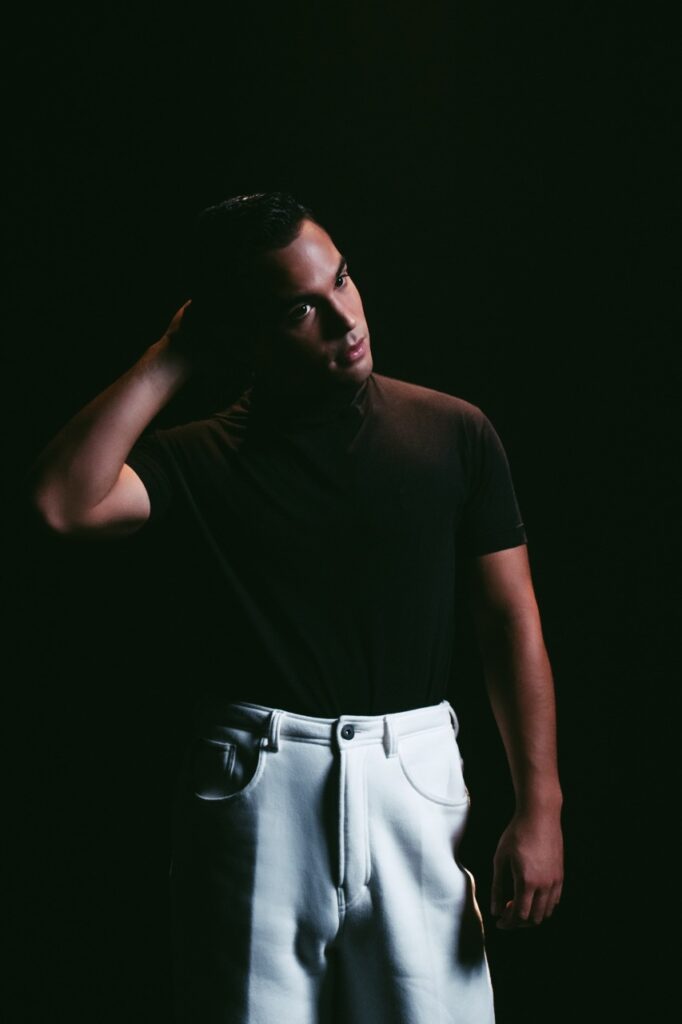 Música autobiográfica com batida de funk marca o início dos lançamentos ...