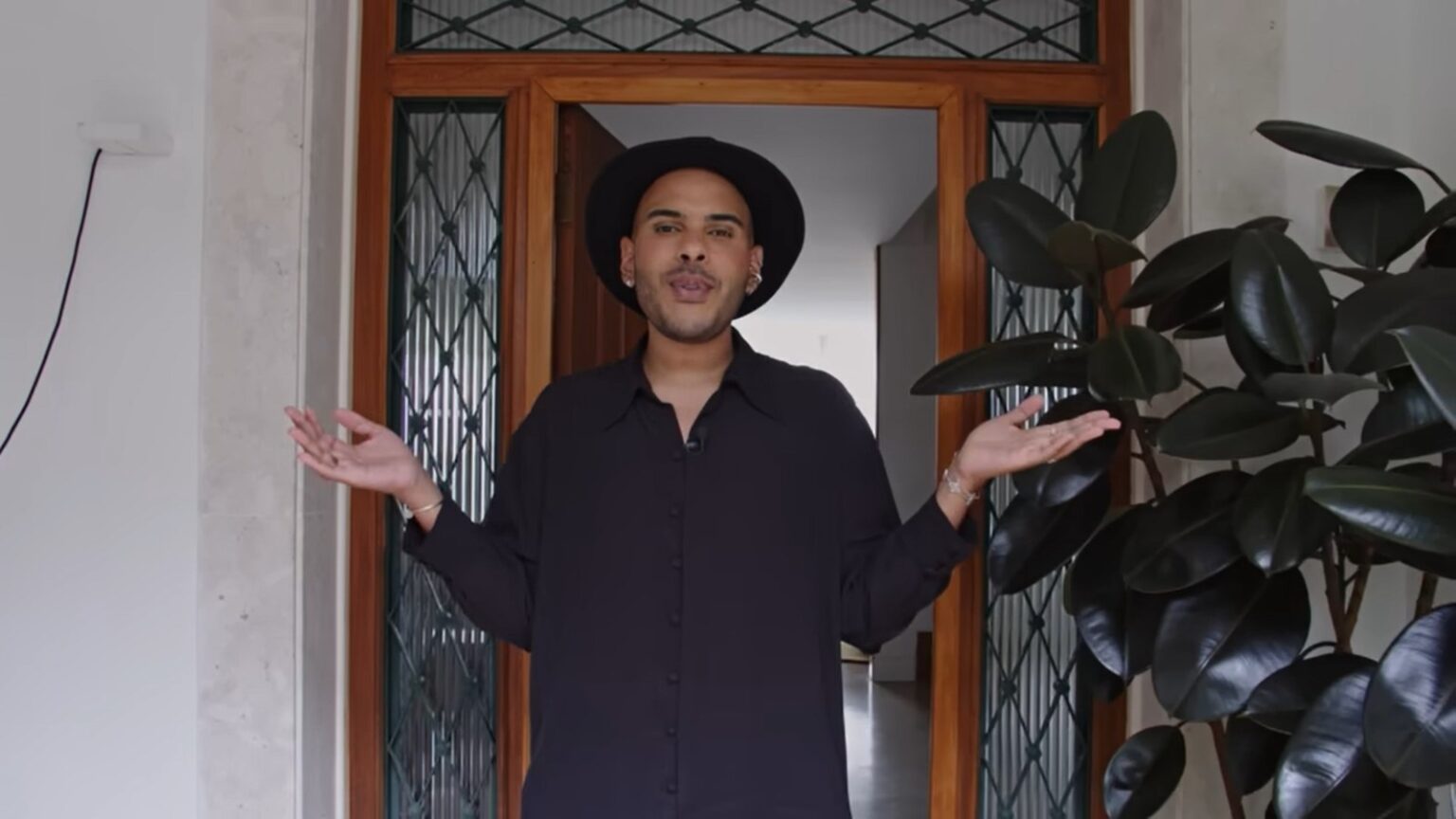 Hugo Gloss mostra sua casa no Rio de Janeiro: “Refúgio” | Jornal de ...