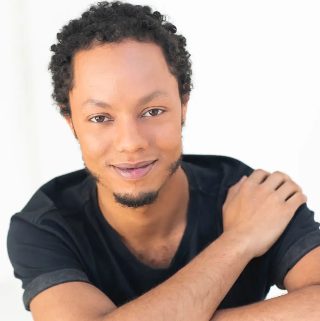 Clayton Nascimento é destaque em espetáculo sobre racismo estrutural e ...