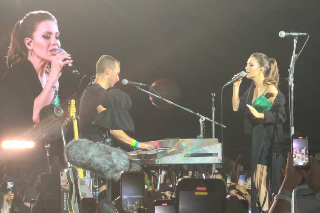 “Zerei a vida”, revela Sandy após cantar com a banda Coldplay | Jornal ...
