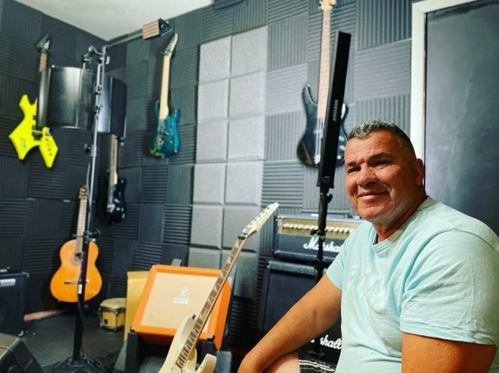 Compositor Roberto Trevisan produz música em homenagem ao apresentador Jô Soares | Jornal de ...