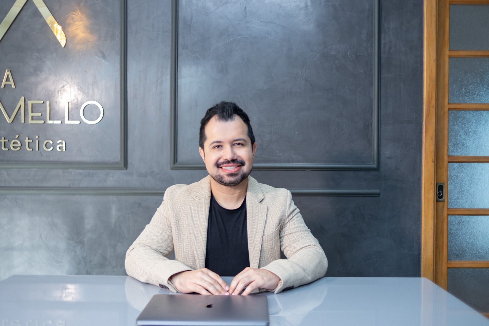 Dr. Vitor Mello, especialista em ‘OverPants’, explica o sucesso do ...