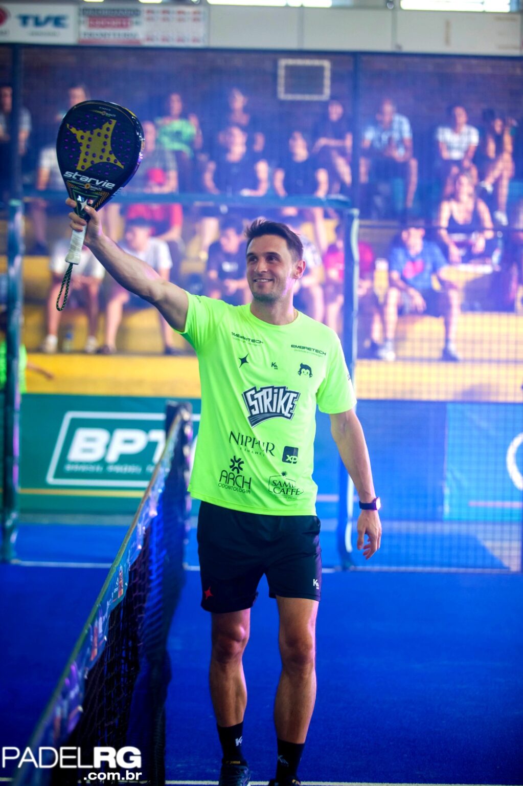 Padel: saiba qual é o esporte que conquistou famosos e anônimos no ...