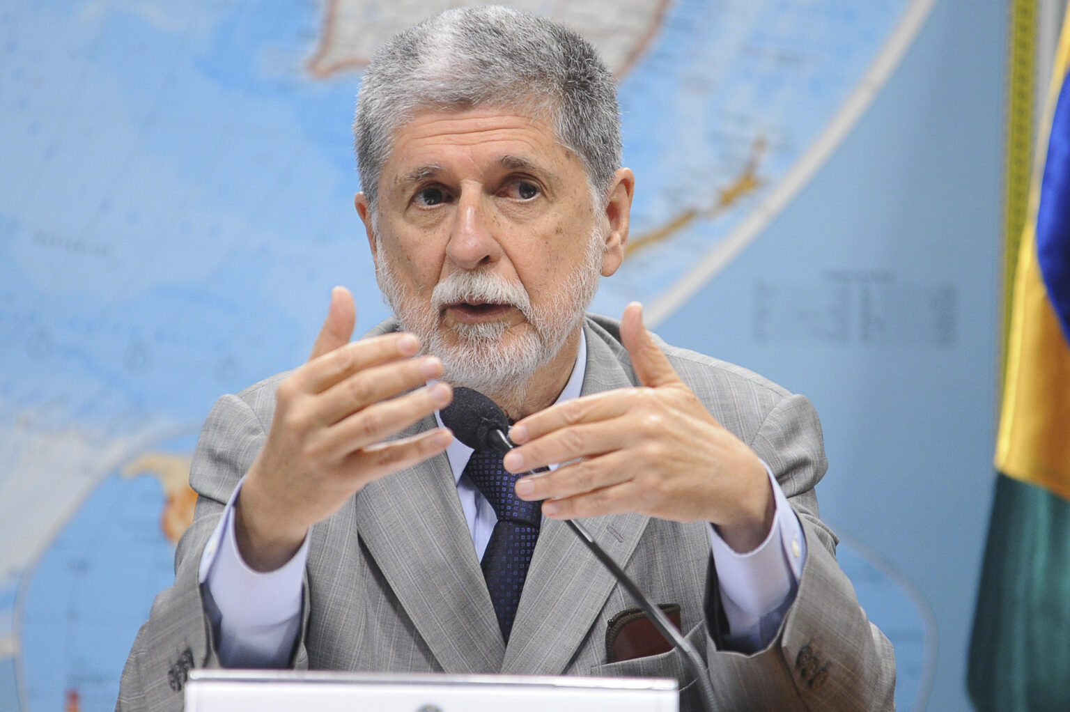 Amorim diz que Brasil vive ‘mal-estar’, mas evita classificar Venezuela ...