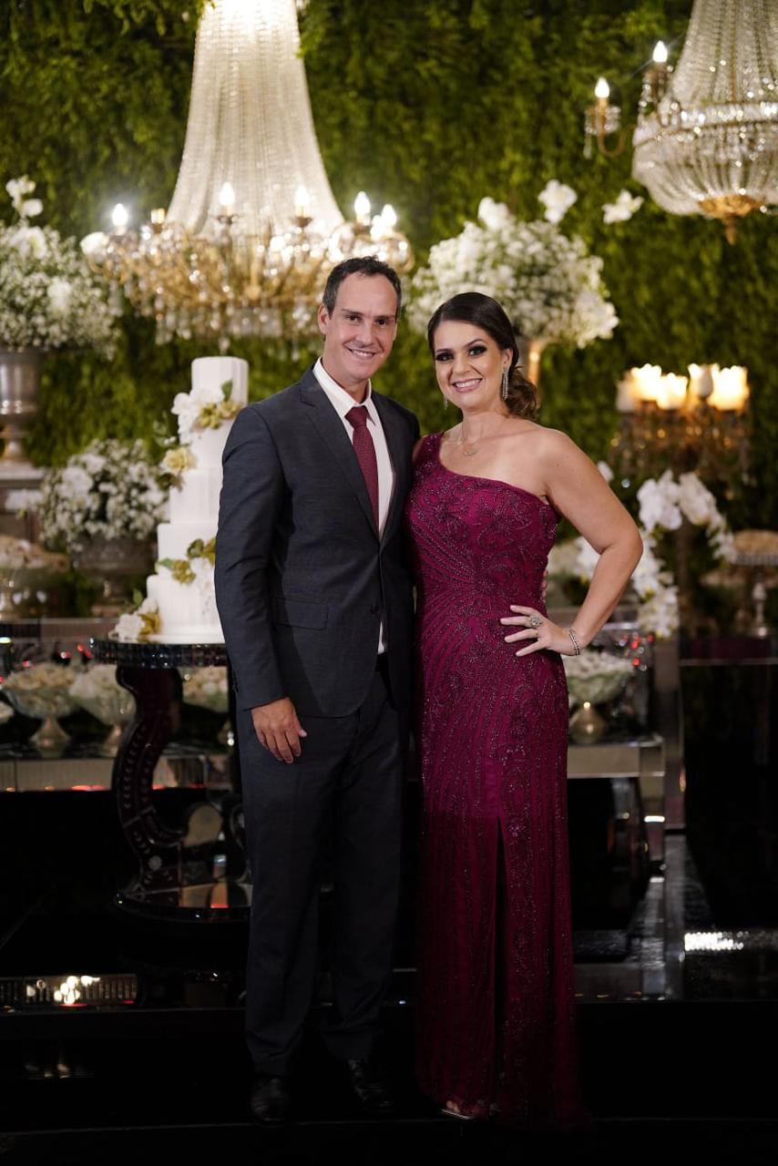 Maria Regina Benevides e Felipe Schaedler se casam na Catedral de Brasília | Jornal de Brasília