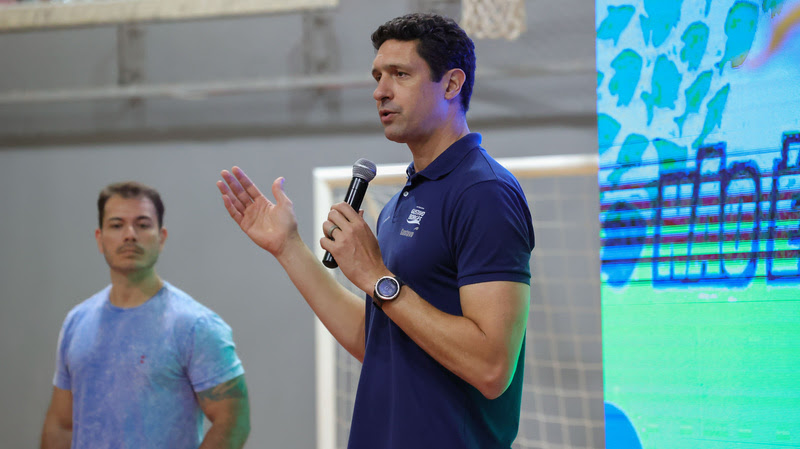 Gustavo Borges participa de evento em Brasília