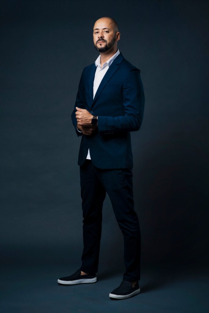 Corretor Samuel Ribeiro apresenta mansão luxuosa em Campinas por 24 ...