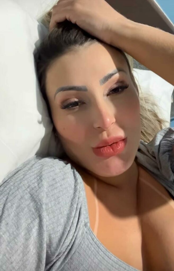 “Estou mega-assada”, revelou Andressa Urach após um dia de muito trabalho | Jornal de Brasília