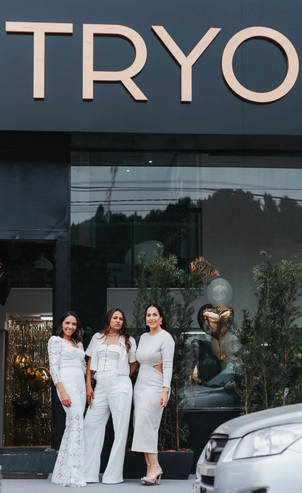 Vanessa Moreno, esposa de Marcão do Povo, inaugura o luxuoso salão Tryo em Alphaville, São Paulo ...