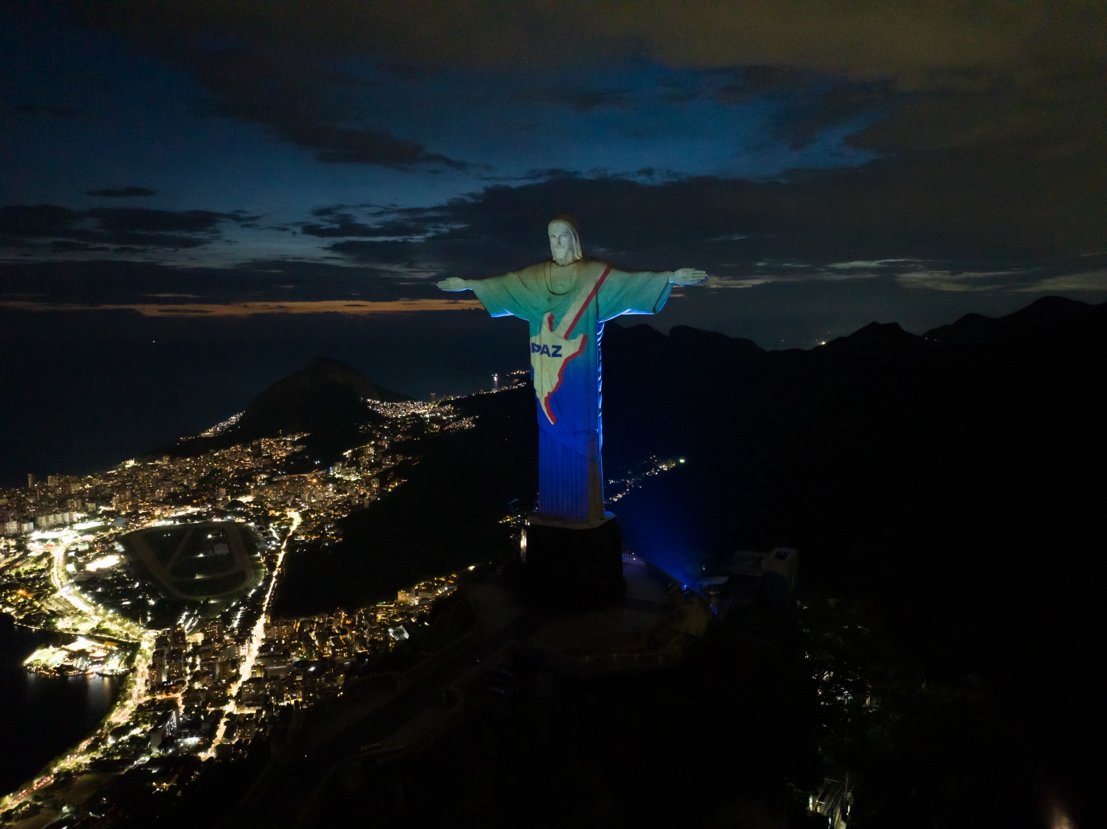 Homenagem aos 40 anos: Rock in Rio transforma o Cristo Redentor em um ...
