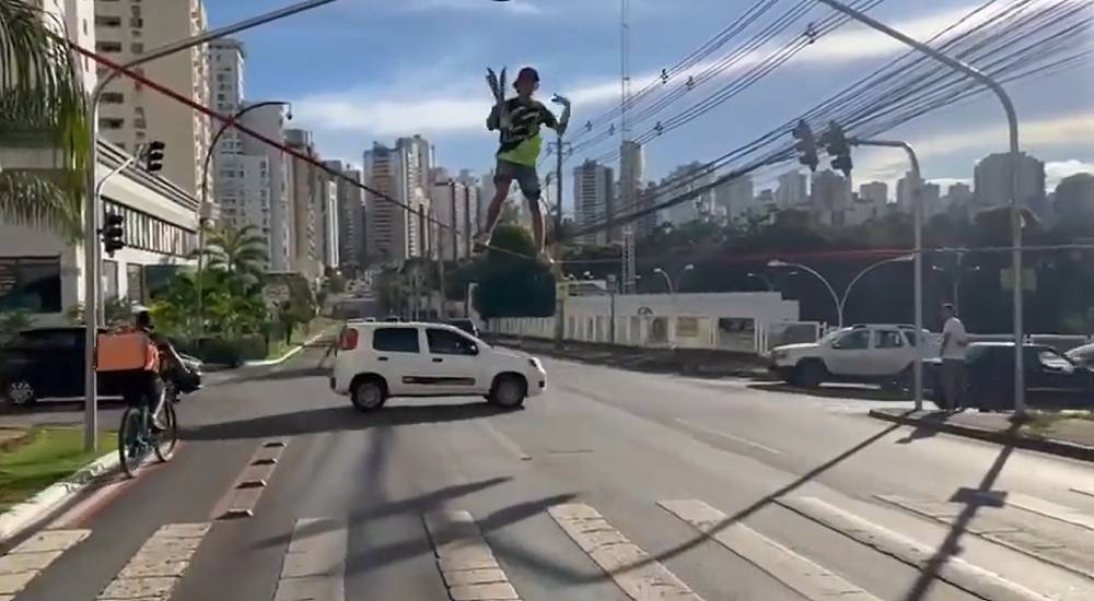 Arte de rua: entre o equilíbrio e a necessidade | Jornal de Brasília