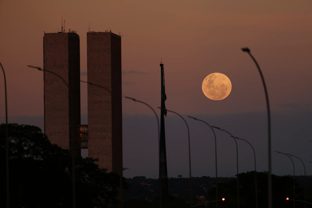 Veja a Lua Rosa | Jornal de Brasília