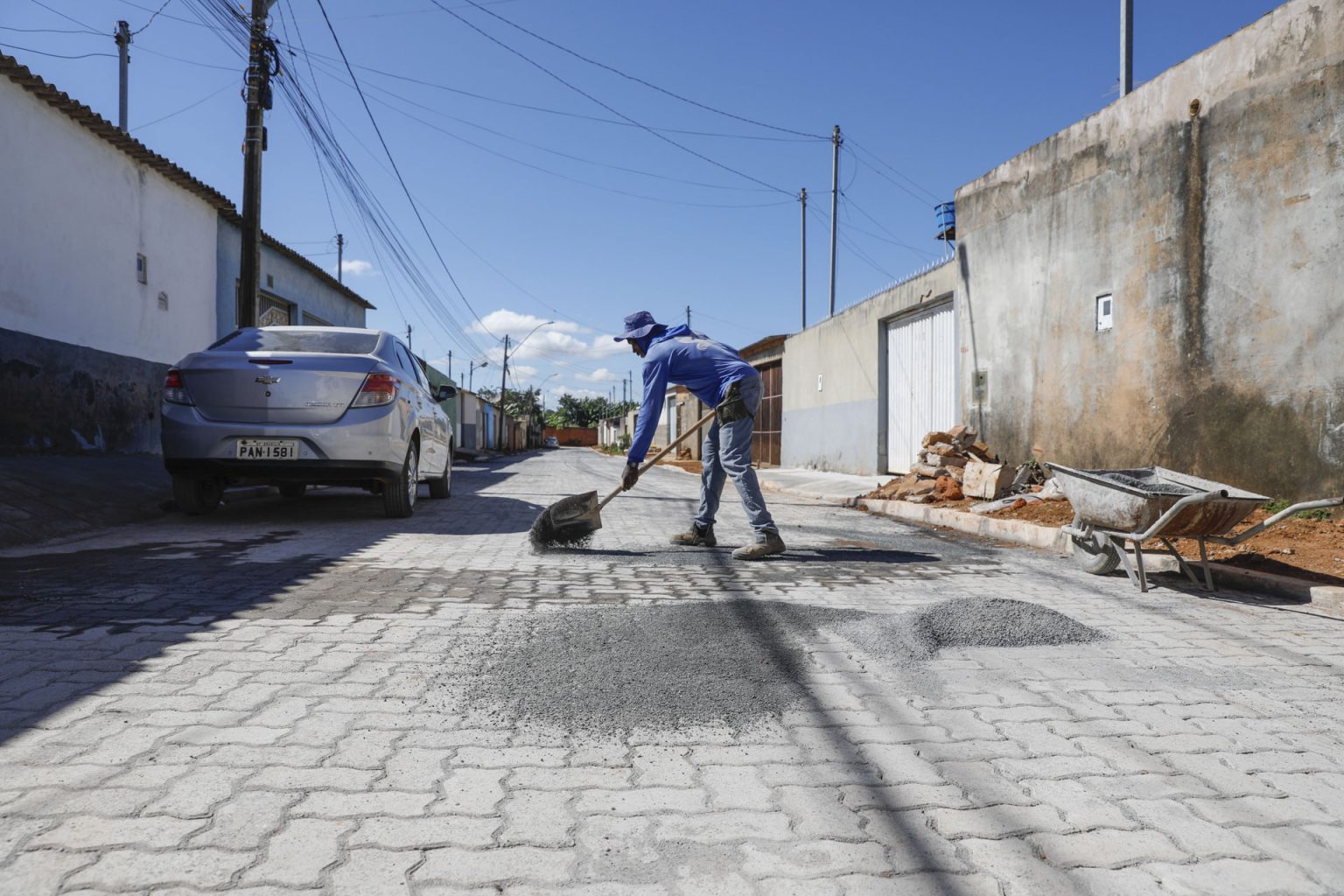 Pavimentação transforma a vida de comunidade do Trecho 3 do Sol ...