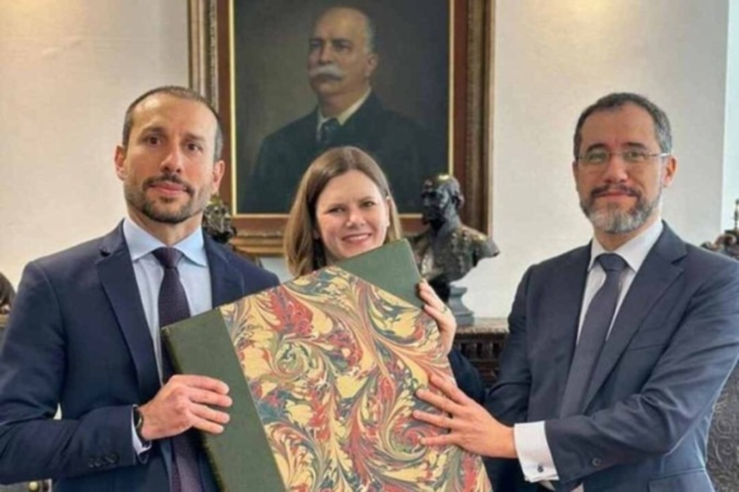 PF recupera livro de 1823 furtado há 16 anos no Pará | Jornal de Brasília