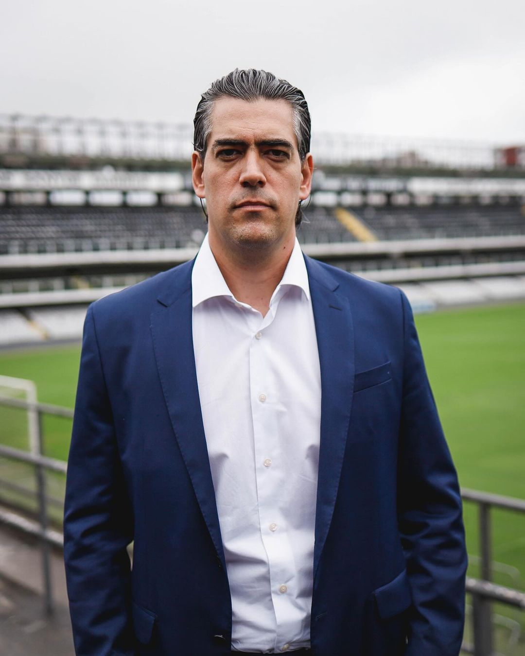 Santos apresenta Paulo Bracks como CEO em meio à crise na Série B ...