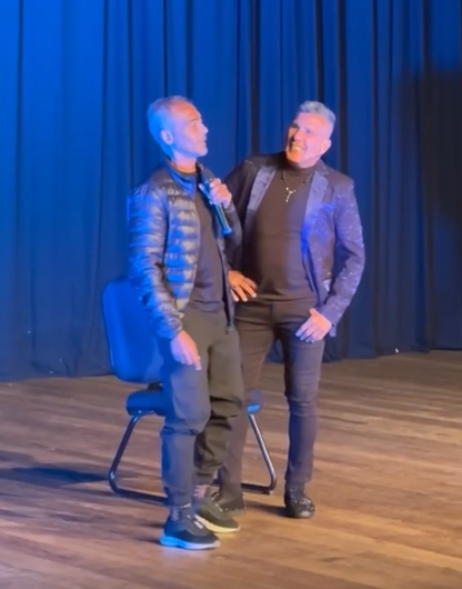 Romário invade apresentação de Eri Johnson e causa frisson | Jornal de ...