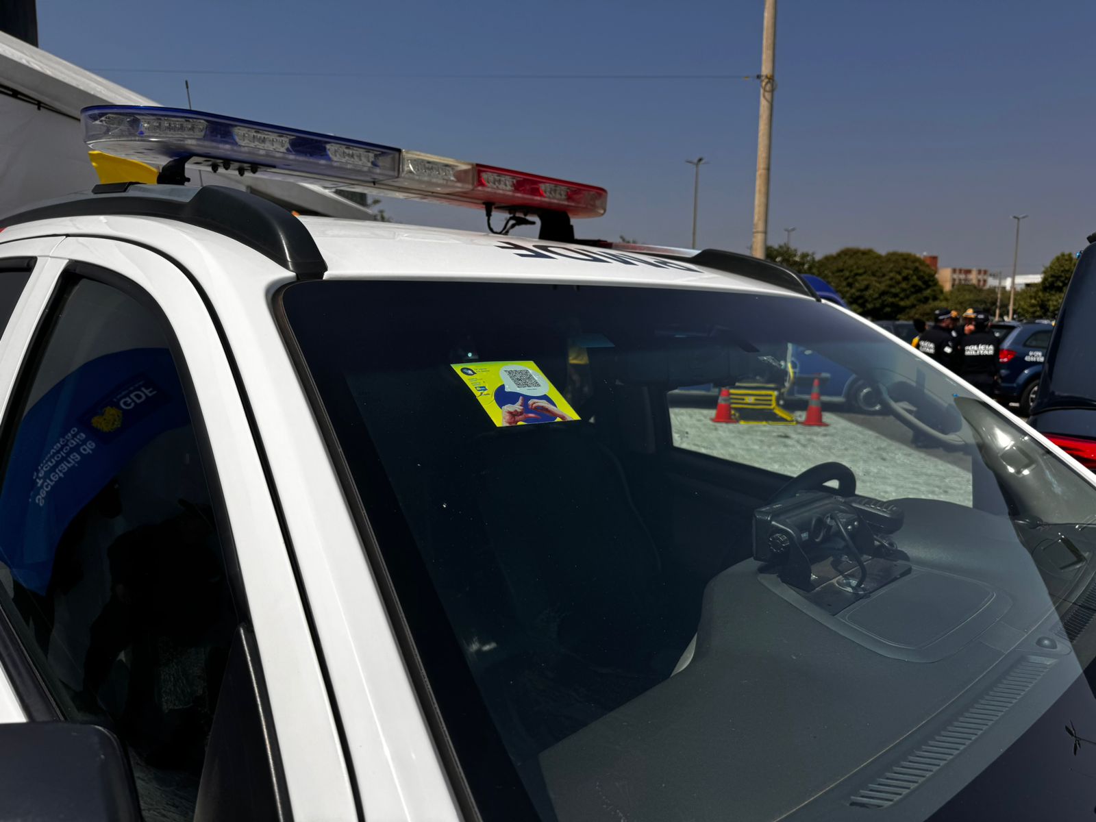 QR Code em viaturas da PMDF facilita acesso de surdos a atendimento em ...