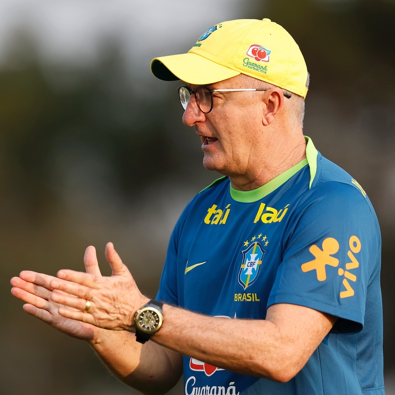 Pressionado, Dorival finalmente se rende ao trio do Real Madrid na ...